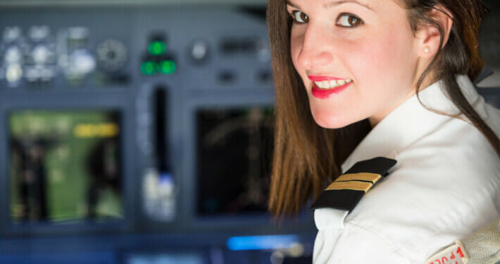 Airline Pilot Selection Preparation - Get the assessment then the job! | FlightDeckFriend.com